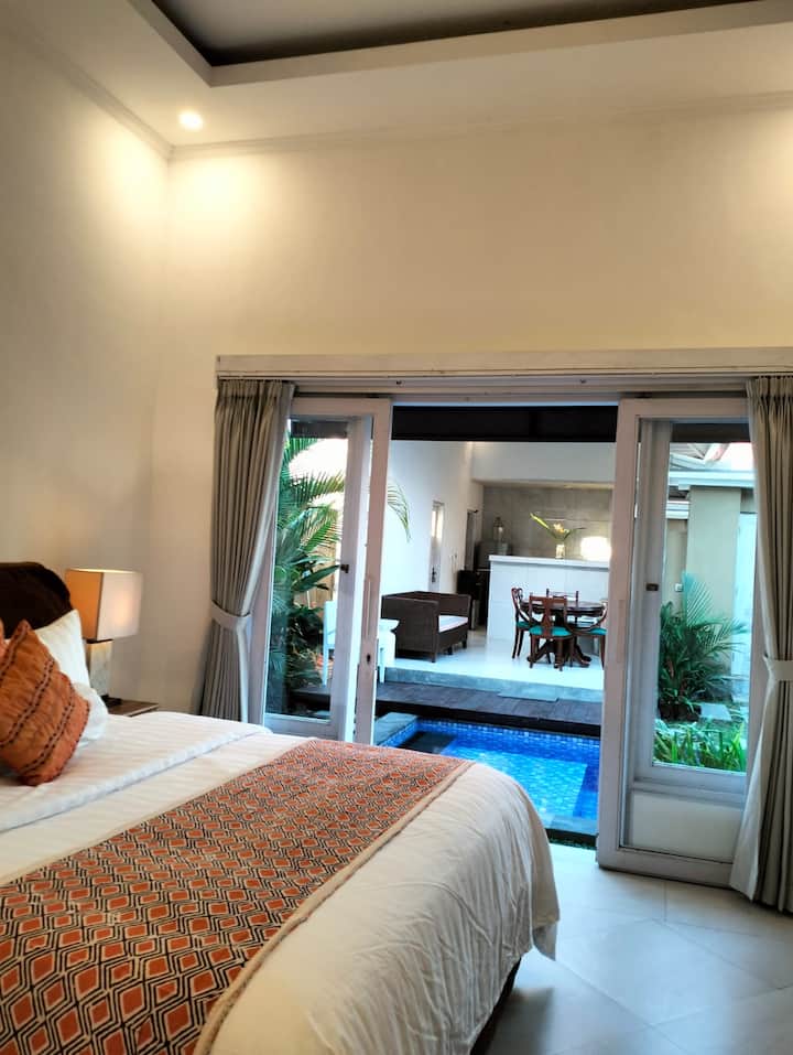 Relaxed Living Around The Pool - Bali