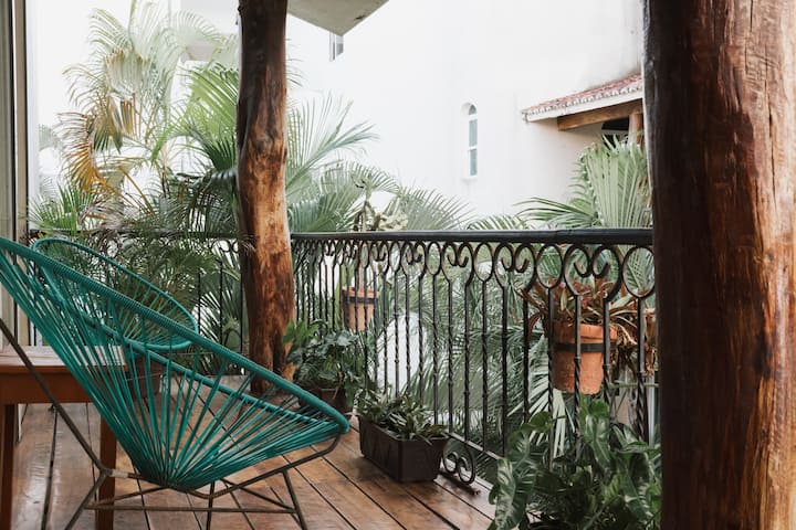 Penthouse With Private Rooftop At 5th Ave! - Playa del Carmen