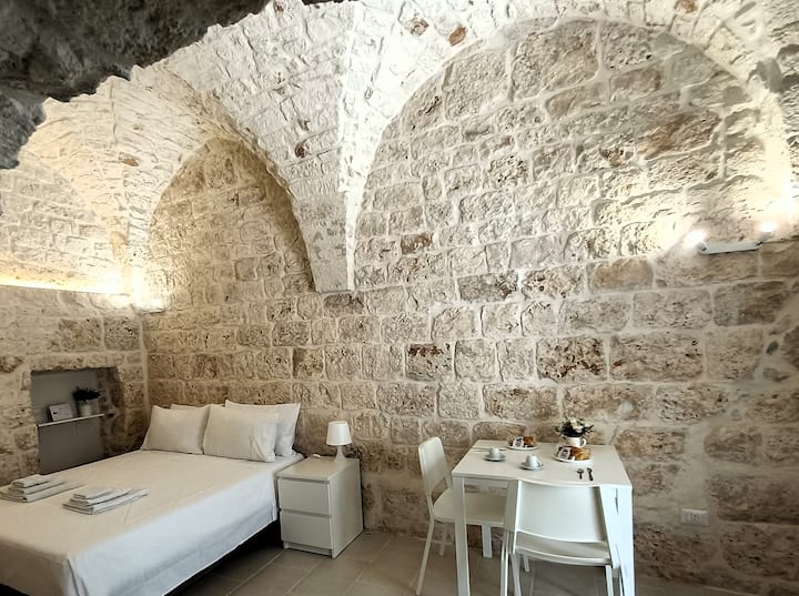 La Carruba Casa Tipica A Ceglie Tra Vicoli E Gusto - Ceglie Messapica
