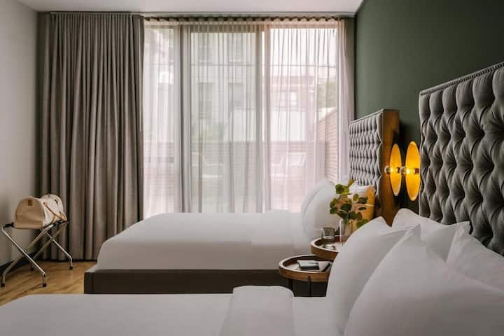 3 Units | Prime Location For Exploring Manhattan - Manhattan, NY