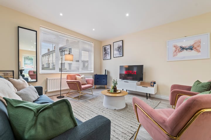 3 Br, Free Parking, Sleeps 5 - Cheltenham