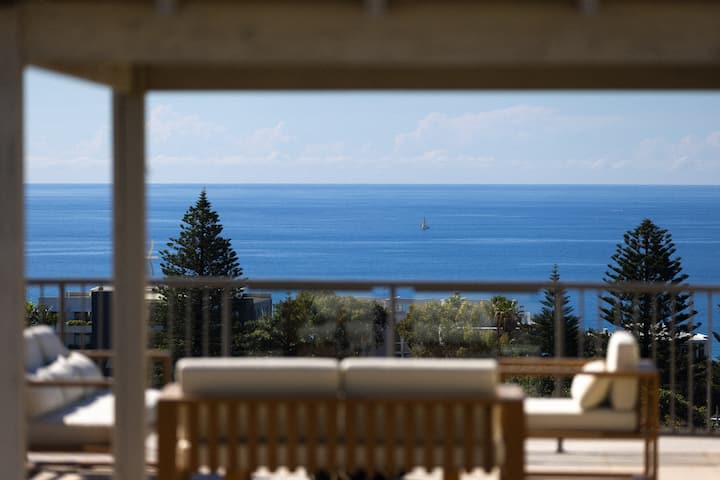 Azure Horizon - Ocean View Penthouse - Peregian Beach