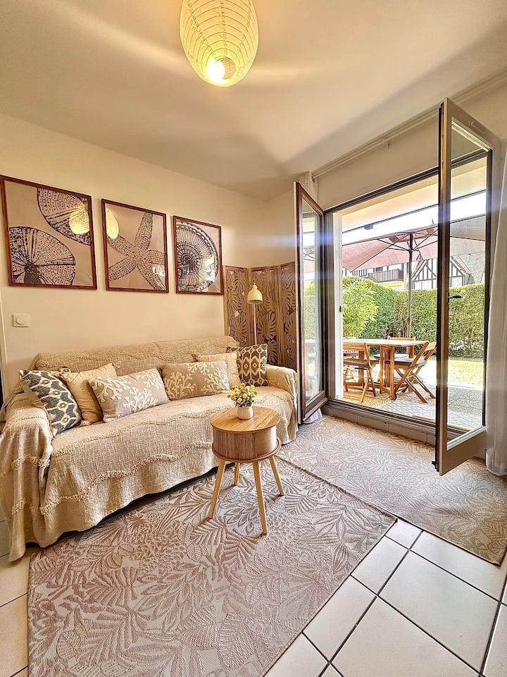 Appartement Avec Jardin, Parking Et Accès Plage. - Cabourg