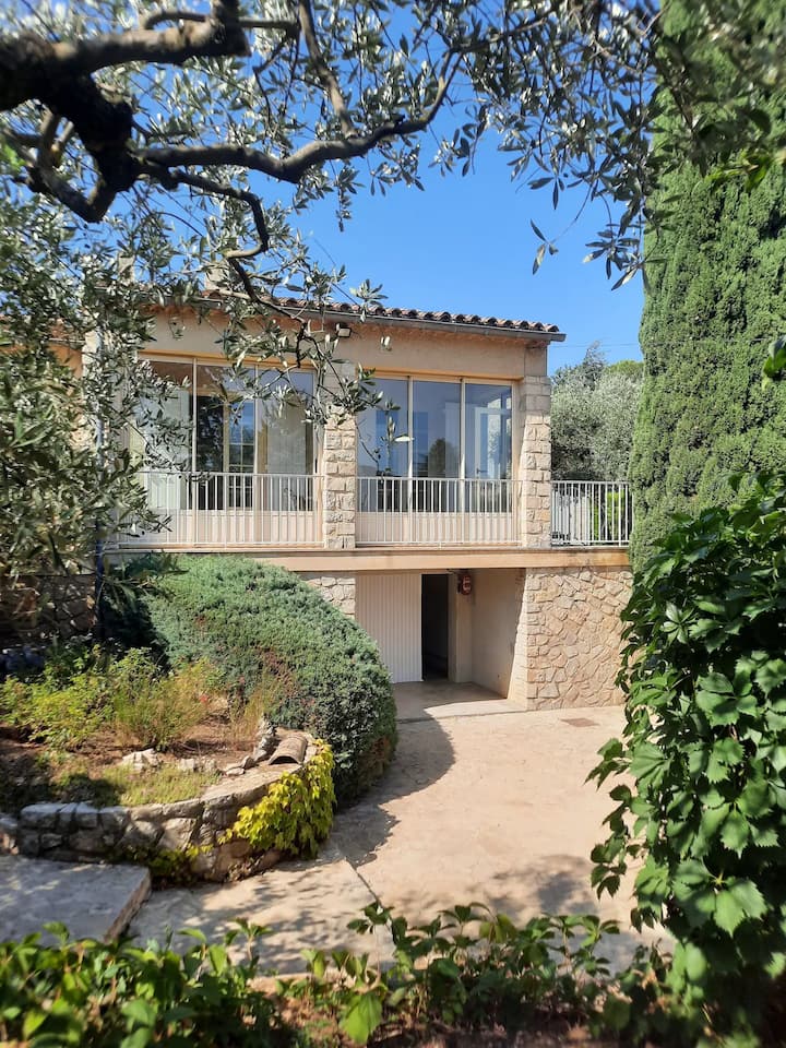 Maison Individuelle Avec Jardin Et Garage - Vaison-la-Romaine