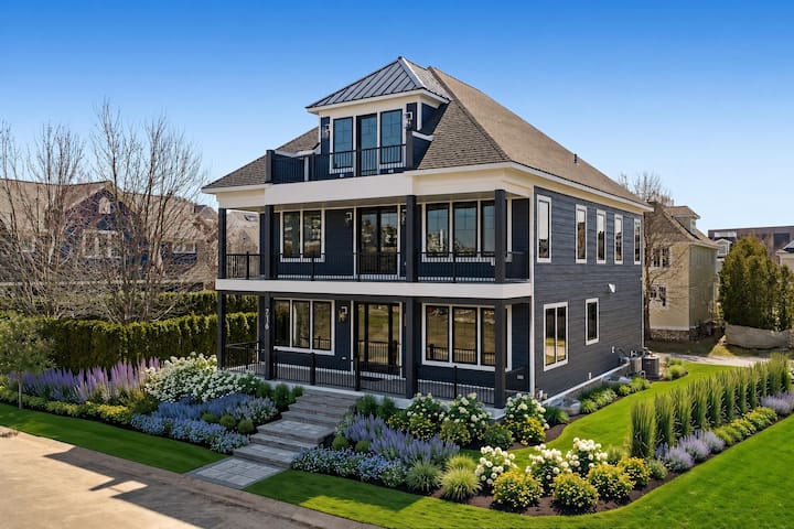 Lakeview 5br Blue Harbor Retreat - Harbor Springs, MI