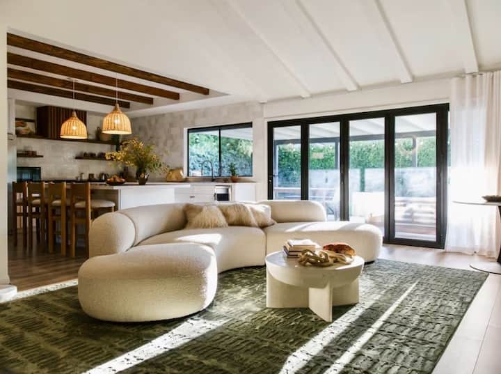 Stylish Designer Home Near Downtown & Bike Path - Ojai, CA