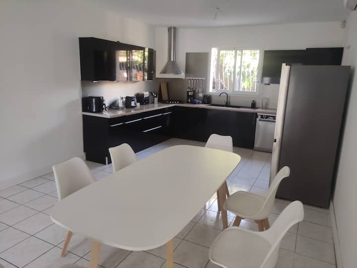 Grande Maison Familiale Avec Piscine, Centre Ville - Agde