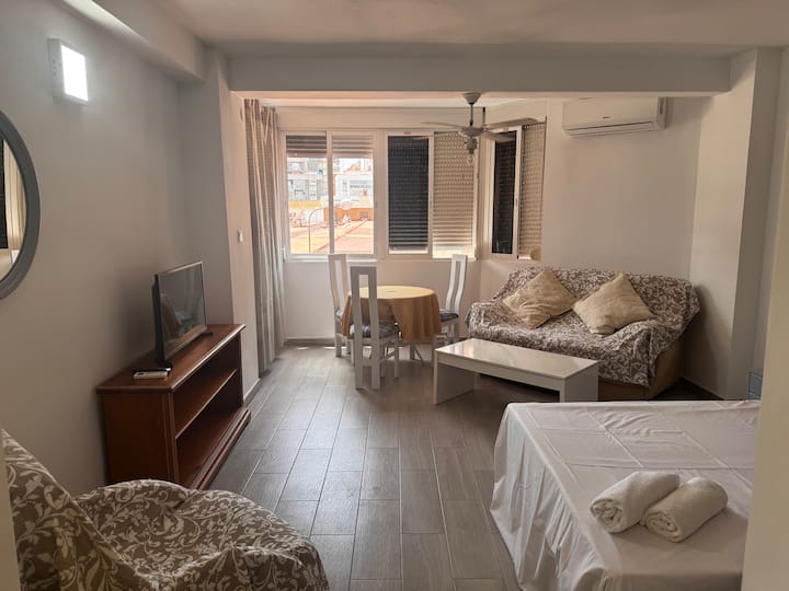 Plazamar 4 Apartamento Céntrico Reformado Con Pisc - Torre del Mar