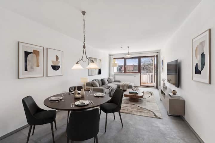 Cozy Munich Flat With Green Balcony View - Ottobrunn