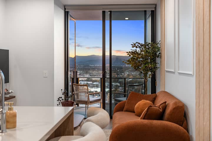 Dôré | Luxury 1brhinterland Viewspoolgym - Gold Coast
