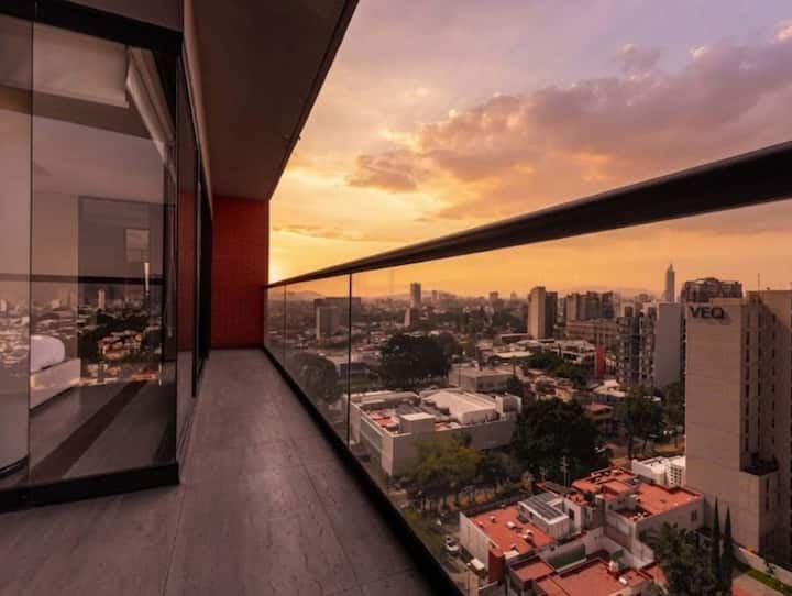 Experience Comfort With City Views - Mexico