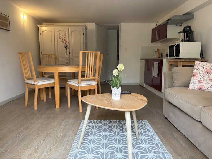 Studio Avec Extérieur Et Parking Proche Du Centre - Fontaine-de-Vaucluse