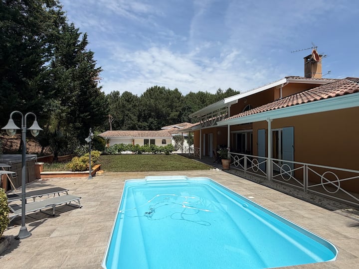 Villa Avec Piscine, Jacuzzi Et Jardin Arboré - Dune du Pilat
