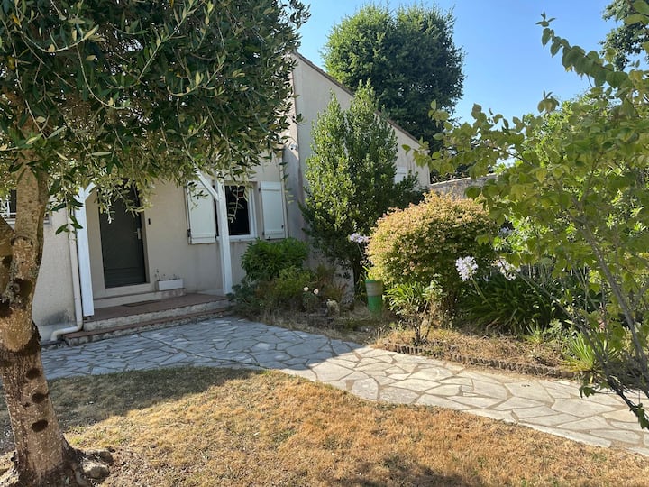 Maison Avec Jardin, 4 Suites, Plage & Port à Pied - Pornic