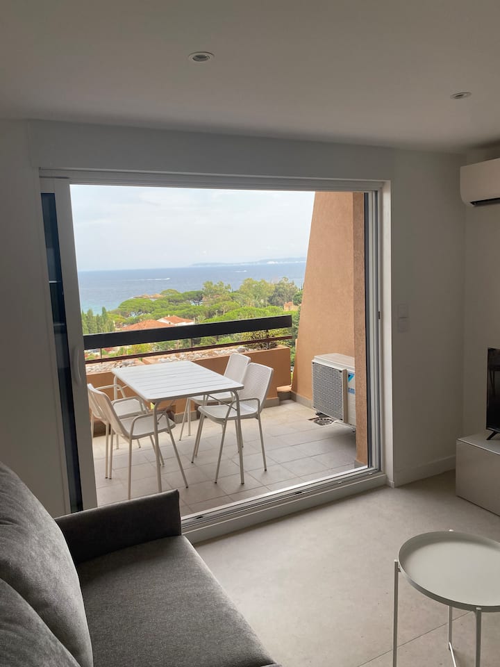 Appartement 2 P Vue Mer, Plage De St Clair - Île du Levant