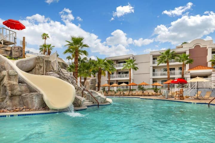 Palm Canyon 2br Oasis With Pool - Palm Springs, CA