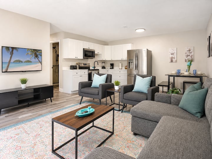 10 Min To Clearwater Beach | Fenced Yard| Grill - Clearwater, FL
