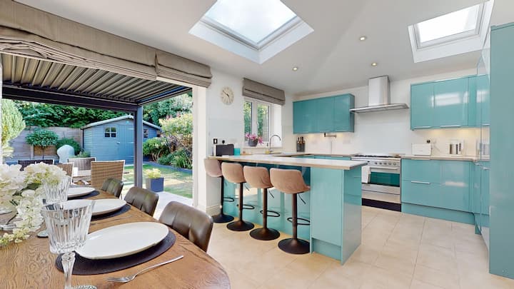 Beautiful 3 Bed House With Garden & Free Parking - Royal Tunbridge Wells