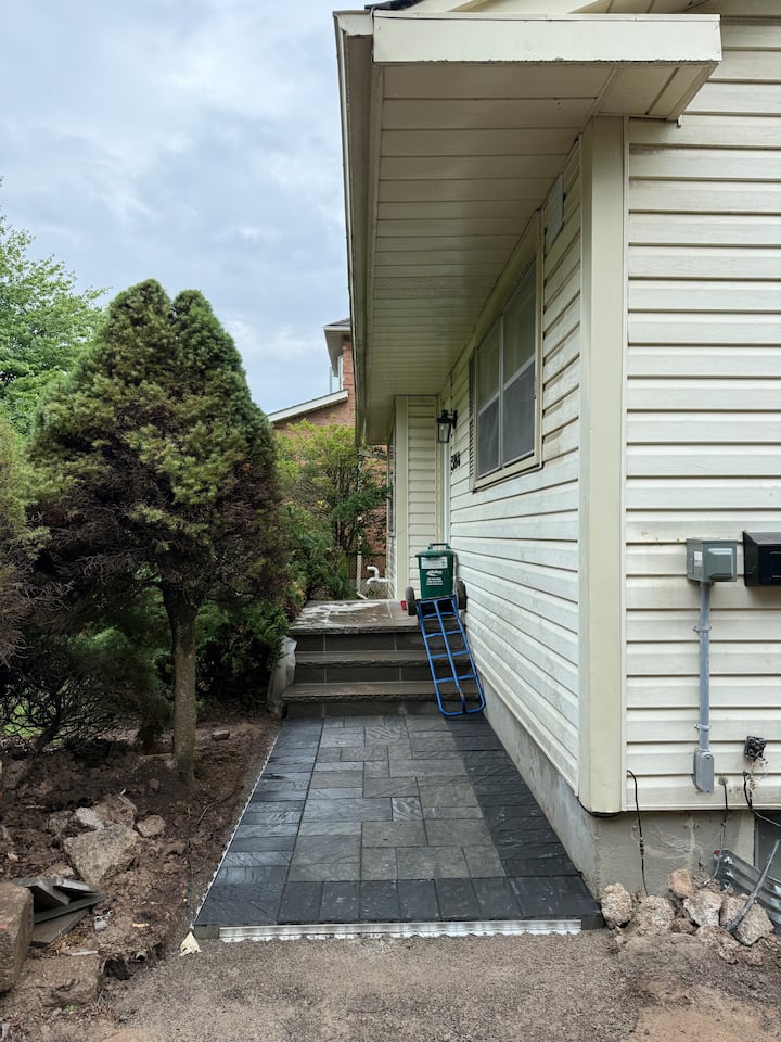 3048 Riverview Street, Oakville On Ca - Oakville
