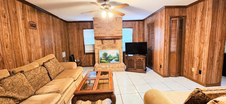 Cozy 1-br, Pool/bbq Grill, Netflix/disney+ Unit3 - Maitland, FL