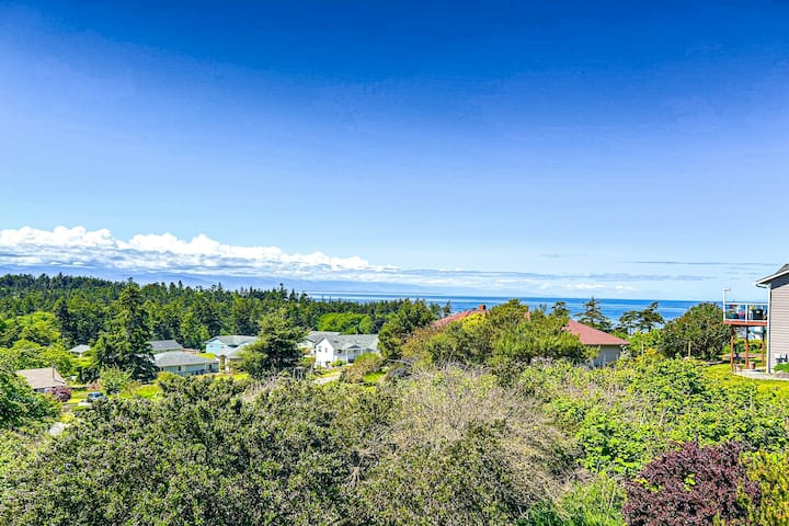 Spacious 3br Coastal Retreat With Oceanviews - Coupeville, WA