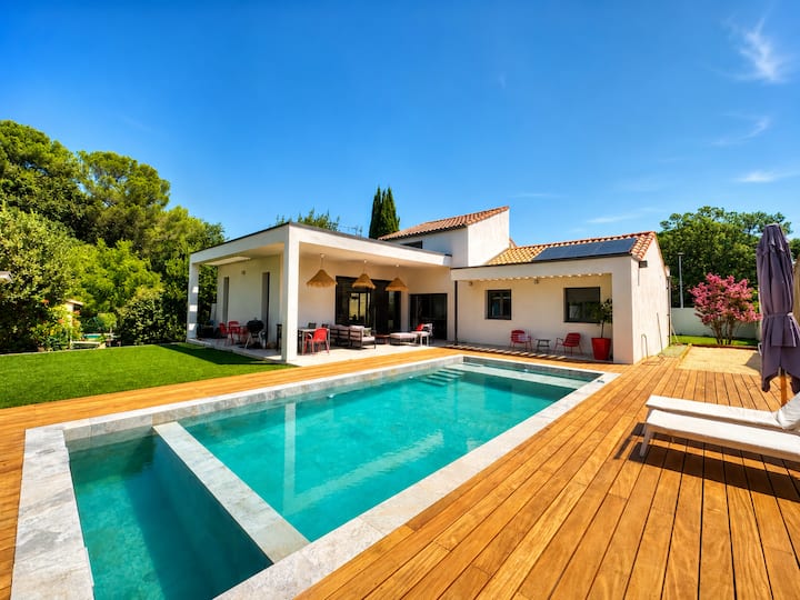 Villa D'exception Avec Piscine Et Jardin Paysager - Montpellier