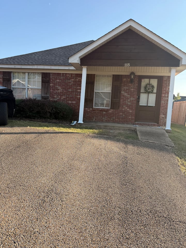 Walk To The Vaught: 2 Bed/2 Bath Detached Condo - Oxford, MS