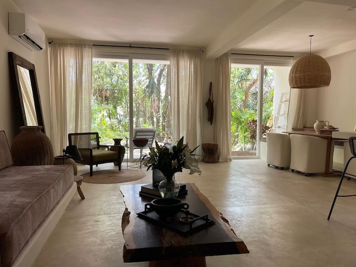 Designer Minimalist House | Blocks From The Beach - Puerto Aventuras