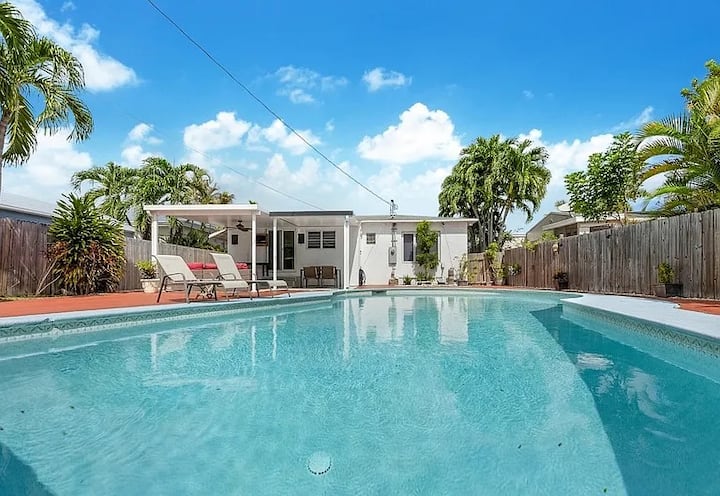 Beautiful Renovated Vacation Home - Miami Shores, FL