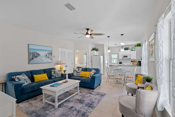 Condo Near The Wharf With Pool - Orange Beach, AL