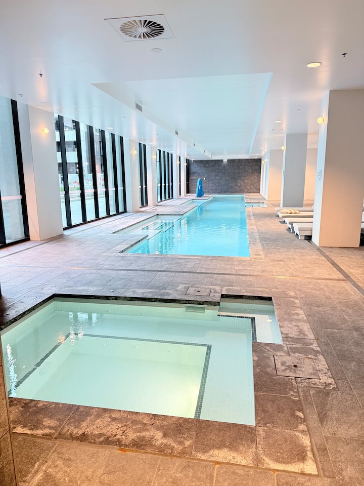 Luxe Canberra Cbd 2br Resort Pool Spa Gym Parking - Canberra