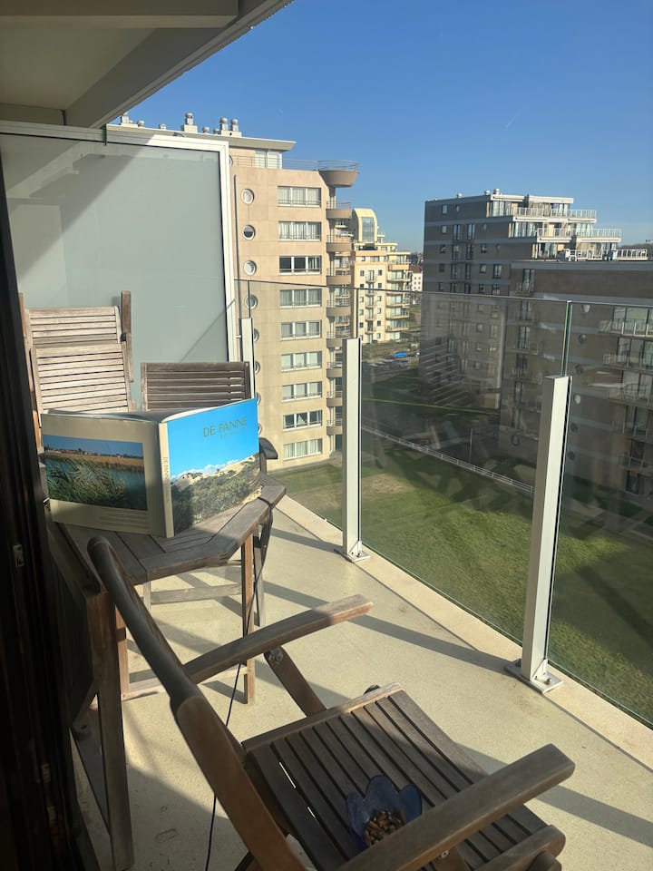 Appartement Ensoleillé à La Mer. - La Panne