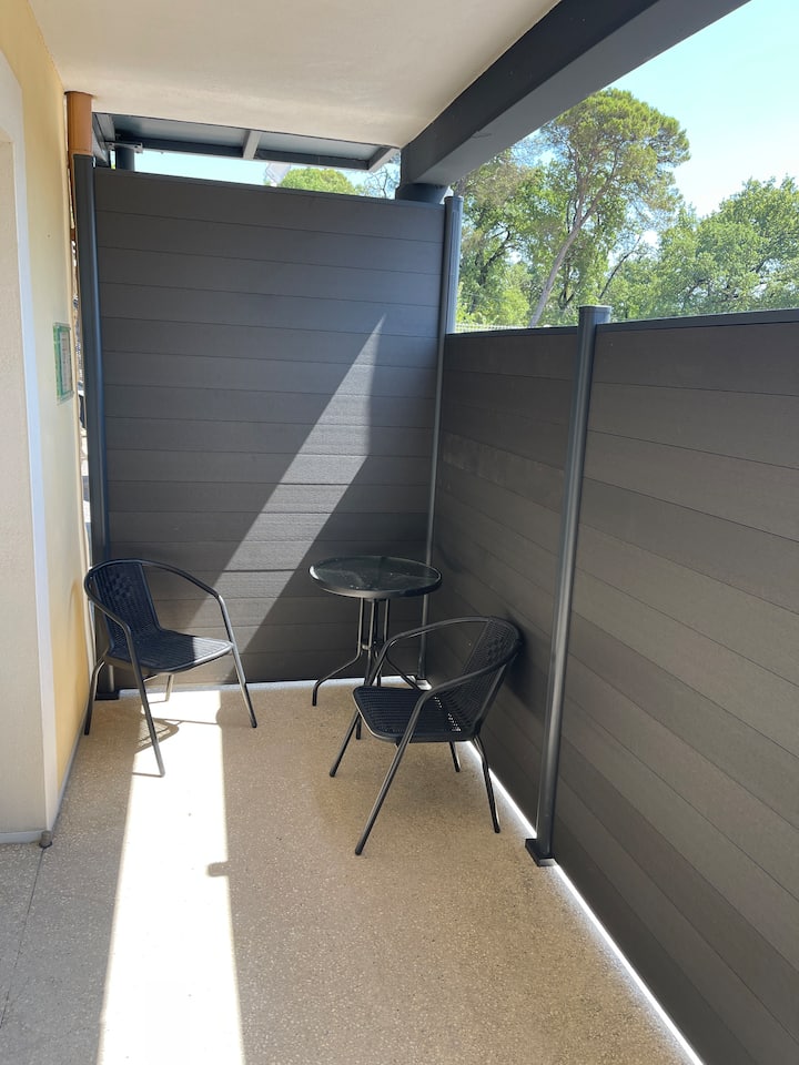 Studio De Plain-pied Accessibilité Pmr. Climatisé - Goudargues