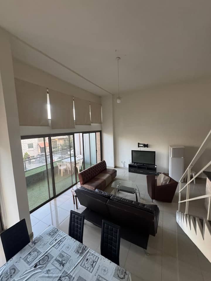 Modern Duplex In The Heart Of Brummana - 레바논