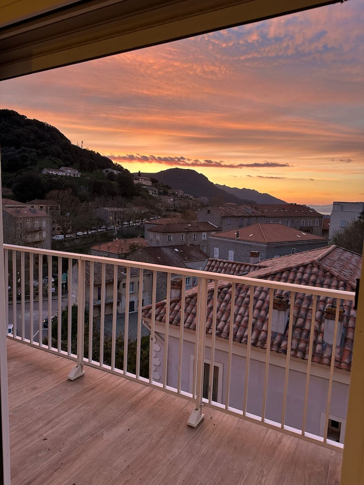 Magnifique T2 70 M² à Sartène  4 Voyageurs - Corsica
