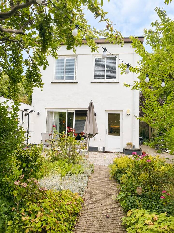 Woning Met Tuin Dicht Bij Station - Haarlem