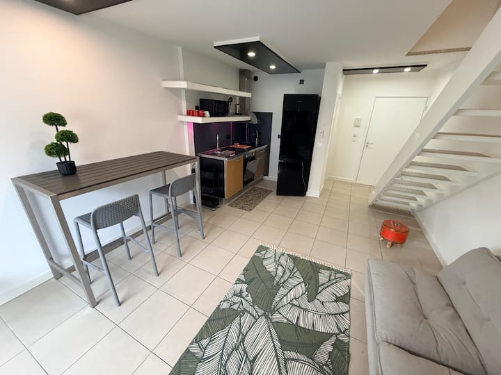 Location Grand T2 Emplacement De Choix - Nouméa