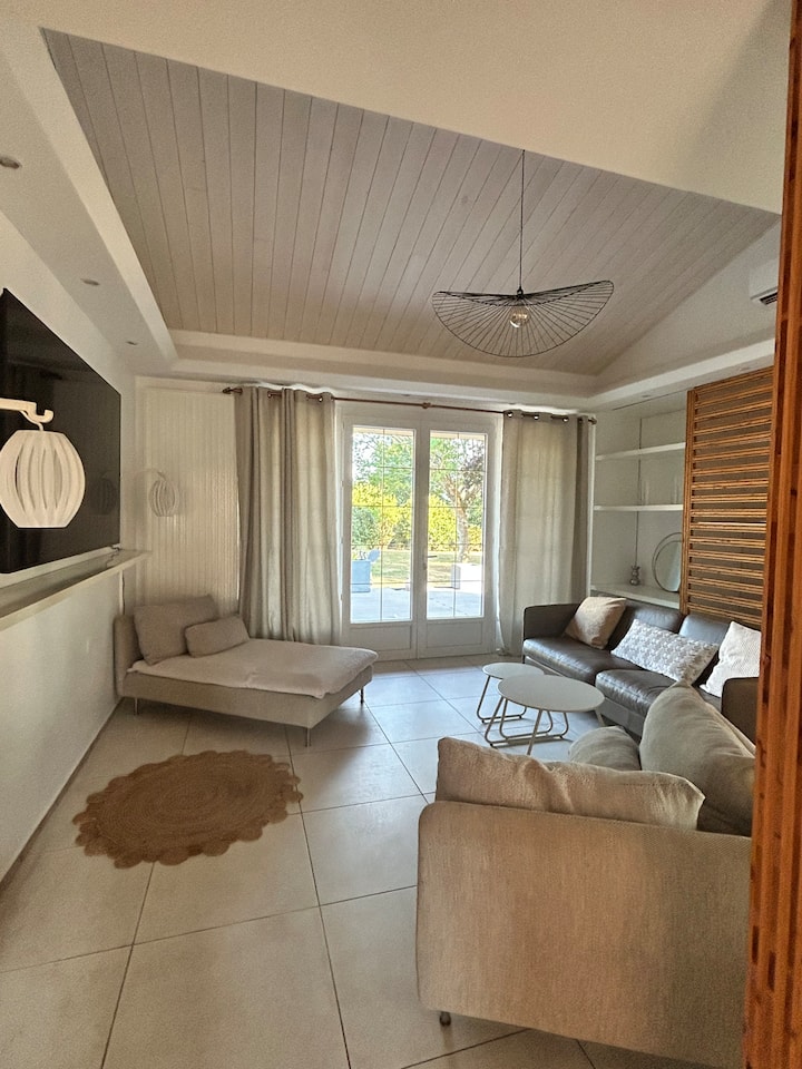 Villa Avec Piscine, Idéale Famille Ou Entre Amis - Tonneins
