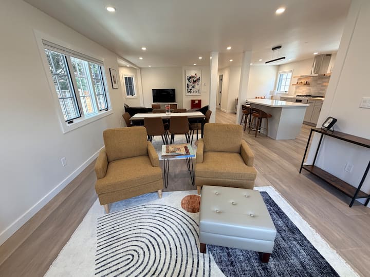 Modern Coastal Cannery Row Retreat. Monthly Rental - Monterey, CA