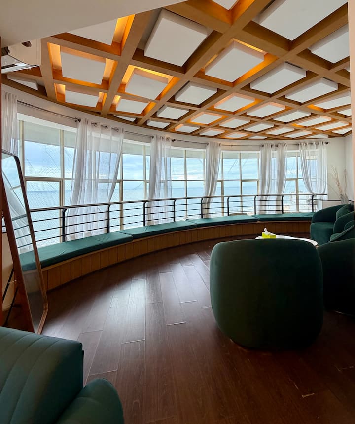 Calicut Beachfront 2bhk Penthouse At Seanine - Kozhikode