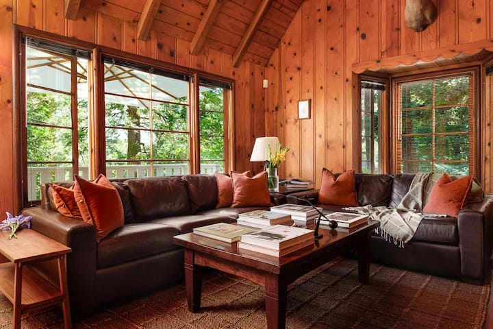 The Writer's Cabin In Lake Arrowhead Woods - 애로헤드 레이크