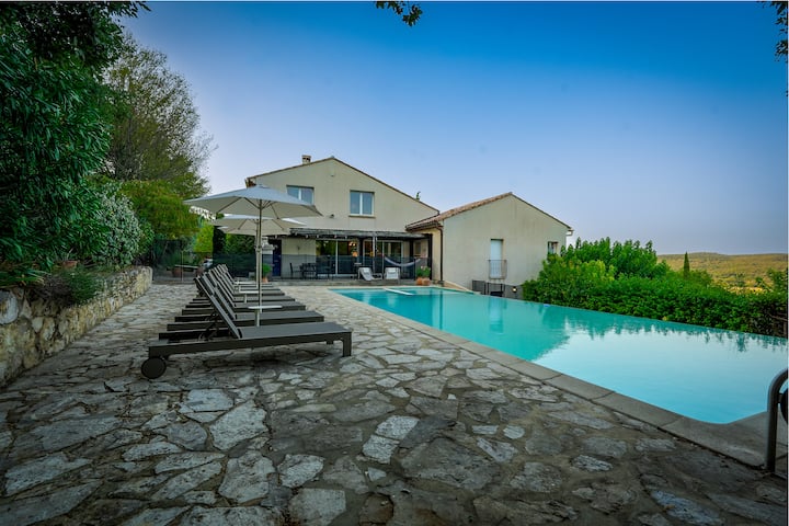 Maison 11 Pers. Avec Piscine 14m & Grand Terrain - La Boissière