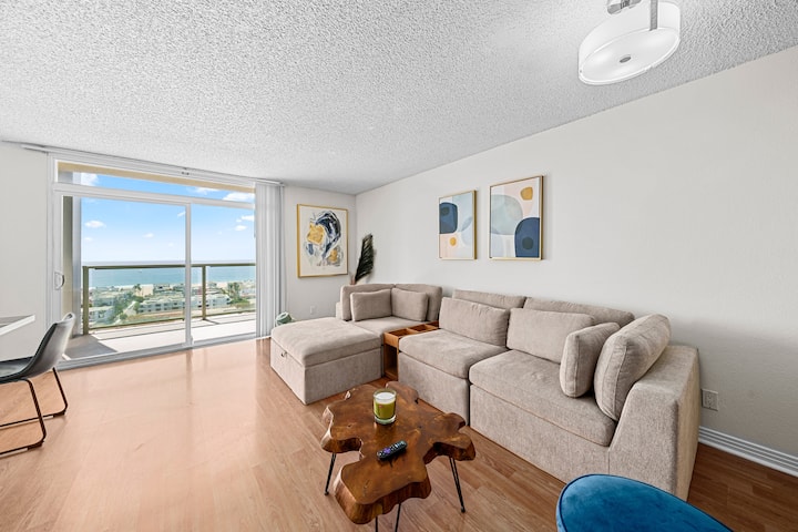 The Marina Grand Escape 3 Bedroom+parking+pool - Venice Beach, CA