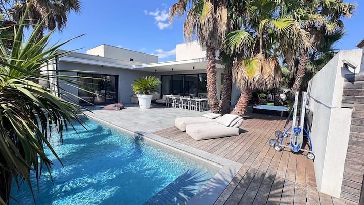 Villa 4 Chambres, Piscine, Jacuzzi Mer à 5 Min - Montpellier
