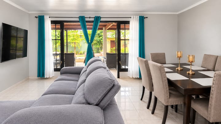 Liligrace House | 5 Min To Beach | Sleeps 810 - Aruba