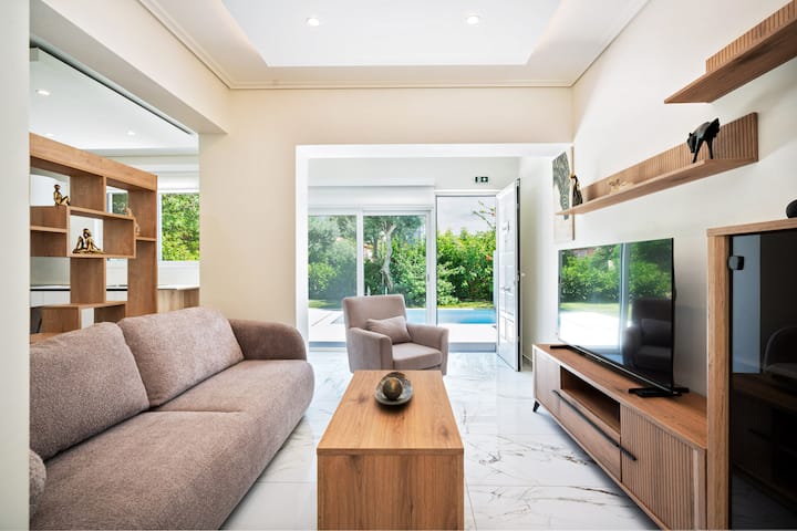Caramel Luxury Apartment & Pool - Milos