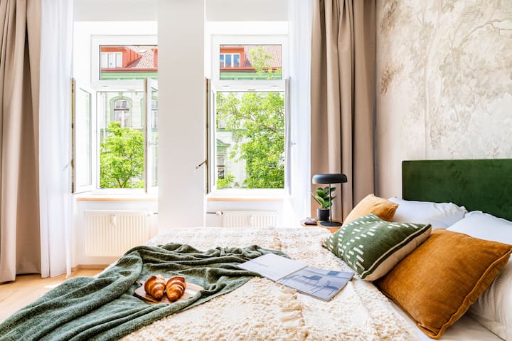 Studio Apt. W/ 250mbps Wifi & Elevator - Prague