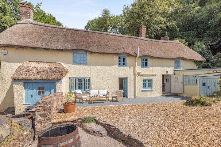 5 Bed In Bishops Lydeard (Oc-b45427) - Taunton