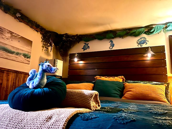 Seahorse Townhouse Near Monterey Aquarium W/view - Monterey, CA