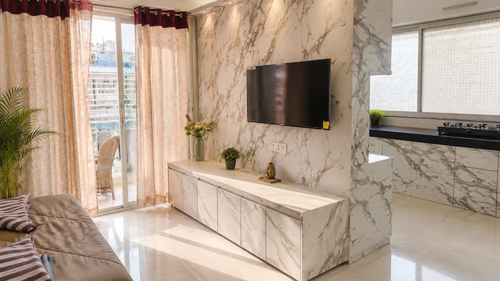 Luxebnb - 8 Bedroom Villa (Baner) - Pune